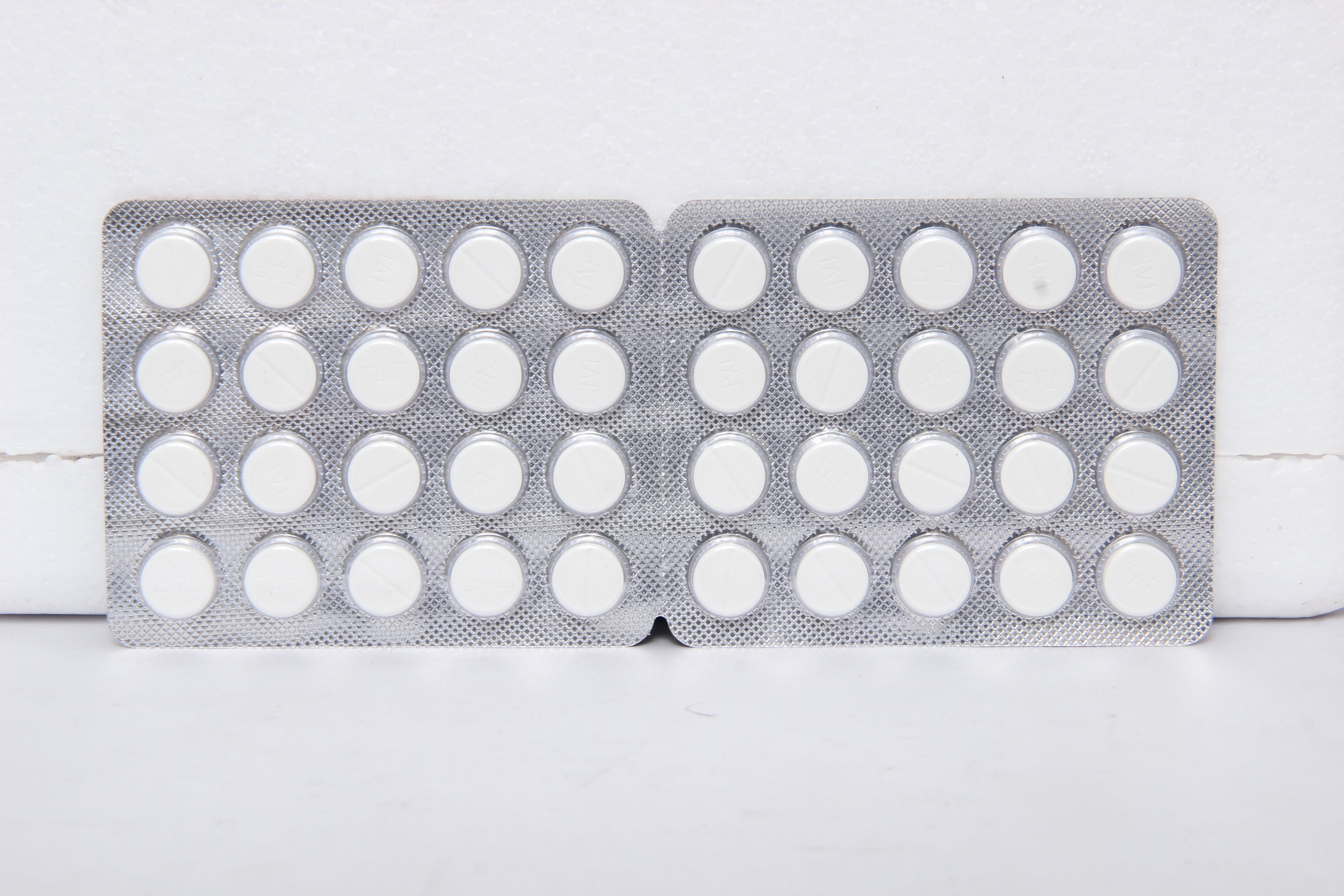 THEOASTHALIN FORTE 4MG TABLET Price, Uses, Side Effects, Composition ...